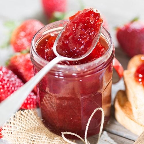 15 Minute Strawberry Peach Jam - Brooklyn Farm Girl