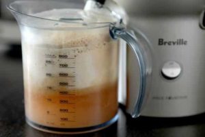 How To Make Apple Juice With a Juicer - Easy Recipe!