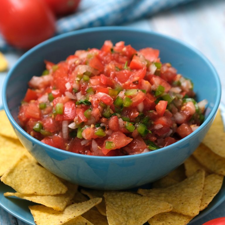 Fresh Tomato Salsa - Easy Homemade Salsa Recipe