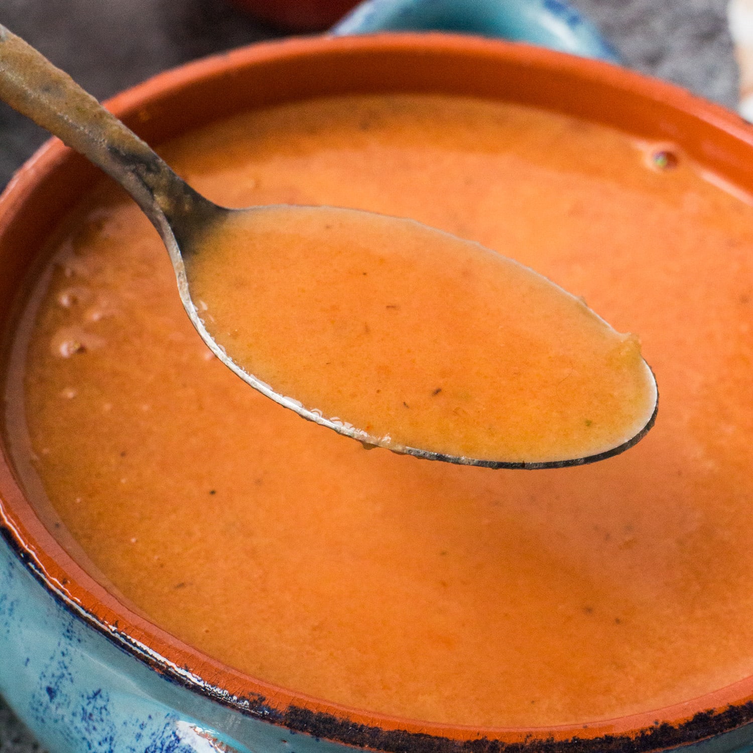 Fresh Tomato Salsa - Easy Homemade Salsa Recipe