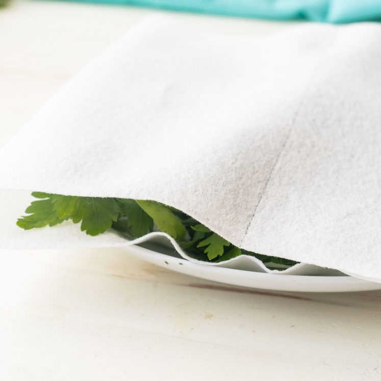 How to Dry Parsley In The Microwave - Brooklyn Farm Girl