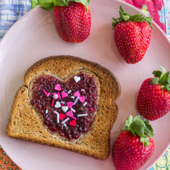 Heart Toast for Valentine's Day Breakfast - Brooklyn Farm Girl