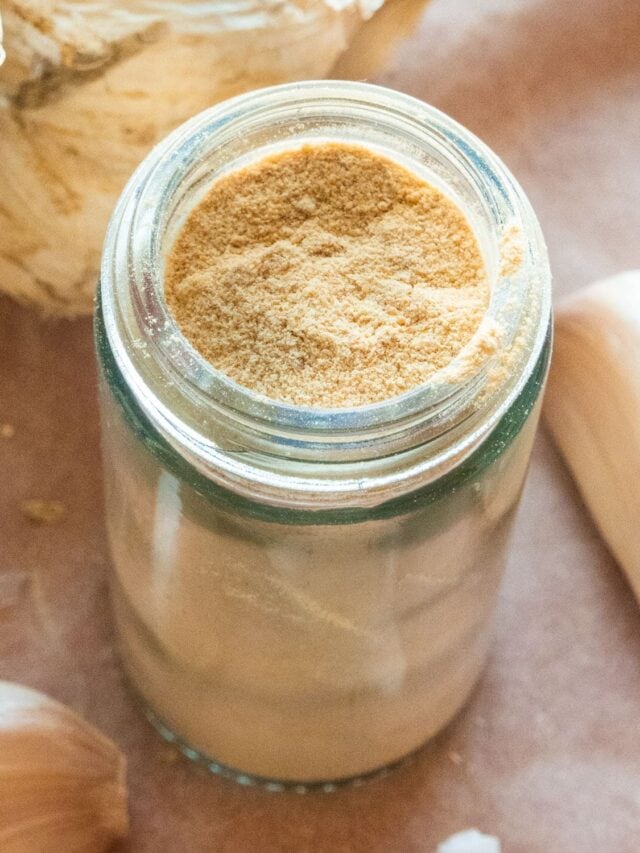How To Make Garlic Powder In The Oven - Brooklyn Farm Girl